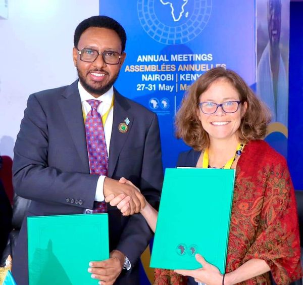 𝐃𝐨𝐰𝐥𝐚𝐝𝐝𝐚 𝐒𝐨𝐨𝐦𝐚𝐚𝐥𝐢𝐲𝐚 oo loogu 𝐝𝐞𝐞𝐪𝐚𝐲 $𝟏𝟖-𝐌𝐢𝐥𝐲𝐚𝐧 𝐨𝐨 𝐝𝐨𝐥𝐥𝐚𝐫 | WARGEYSKA DALKA